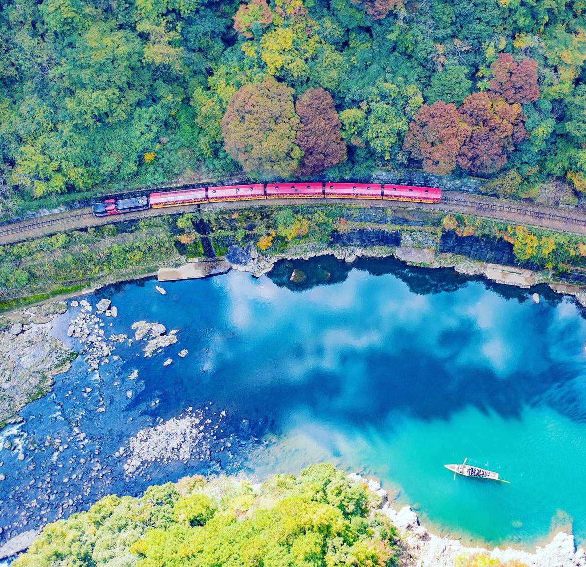 [Kyoto Nara Arashiyama Sagano Scenic Railway Cherry Blossom One-Day Tour] Hotel Pick-up ...